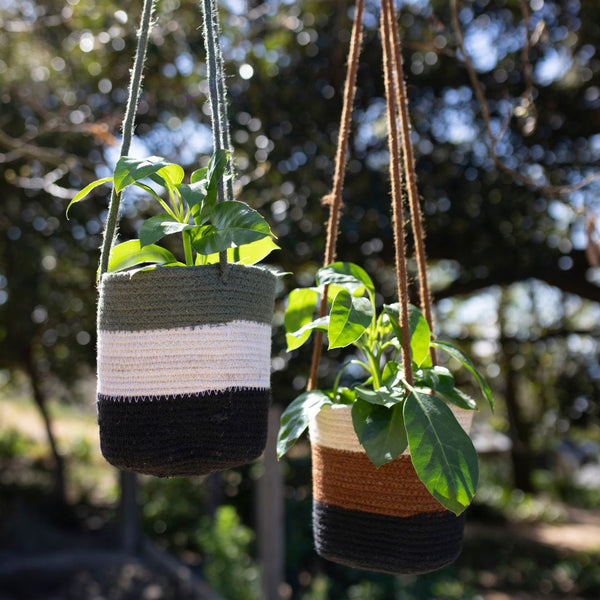 Woven Outdoor Hanging Basket - Brown - The Diggers Club